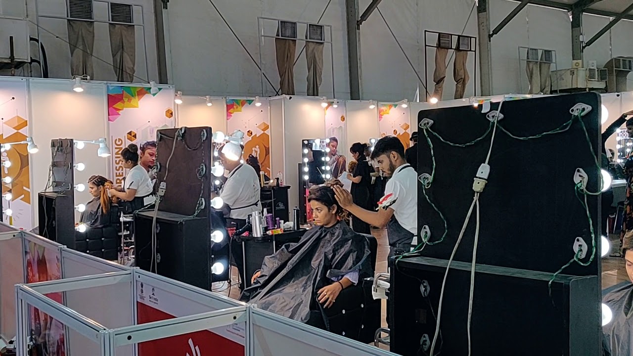 Hairstyling Competitions in Progress - IndiaSkills2018 - YouTube