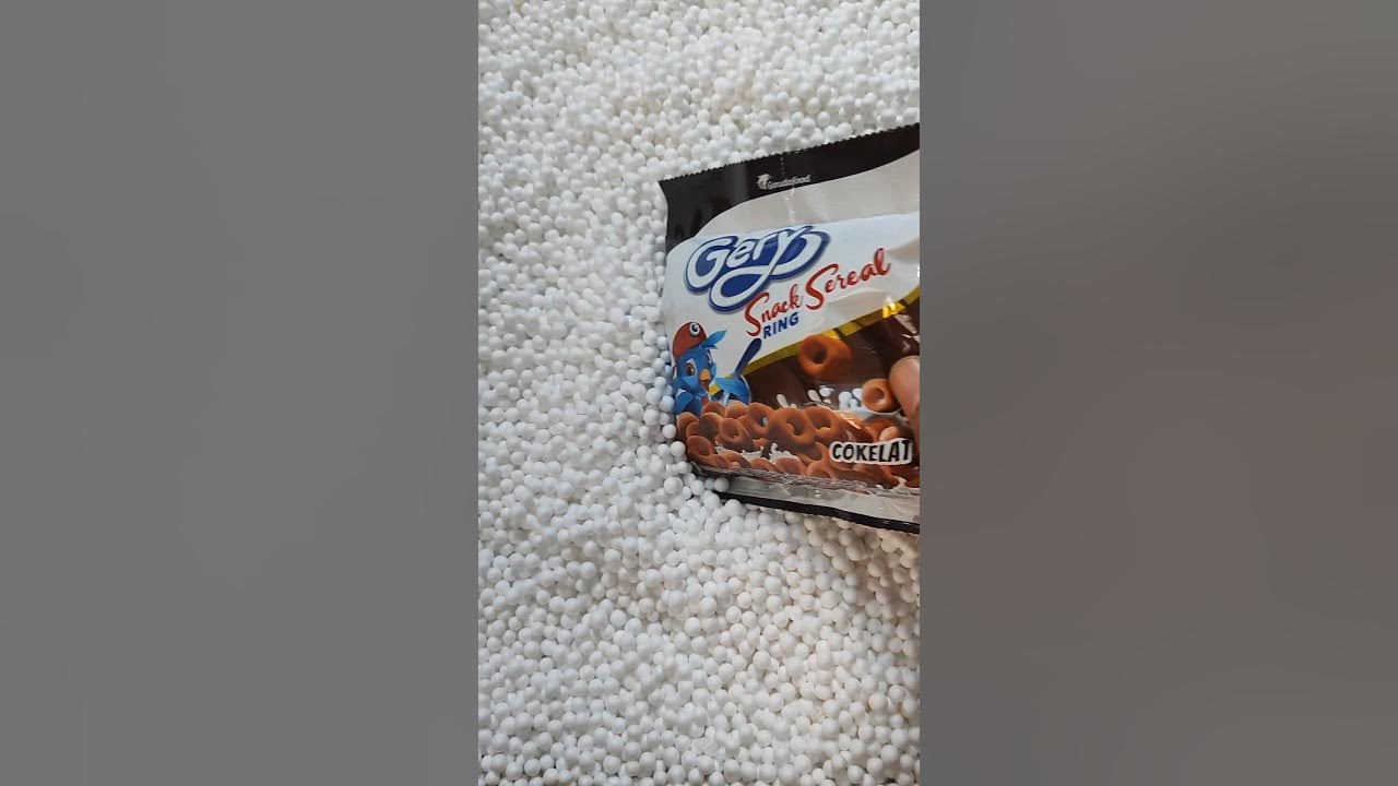 Mencari dan menemukan jajanan gery snack sereal dikardus #huntingjajan #jajanan #jajan - YouTube