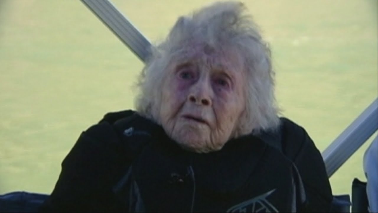 102-year-old base jumper Dorothy Custer celebrates birthday by leaping ...