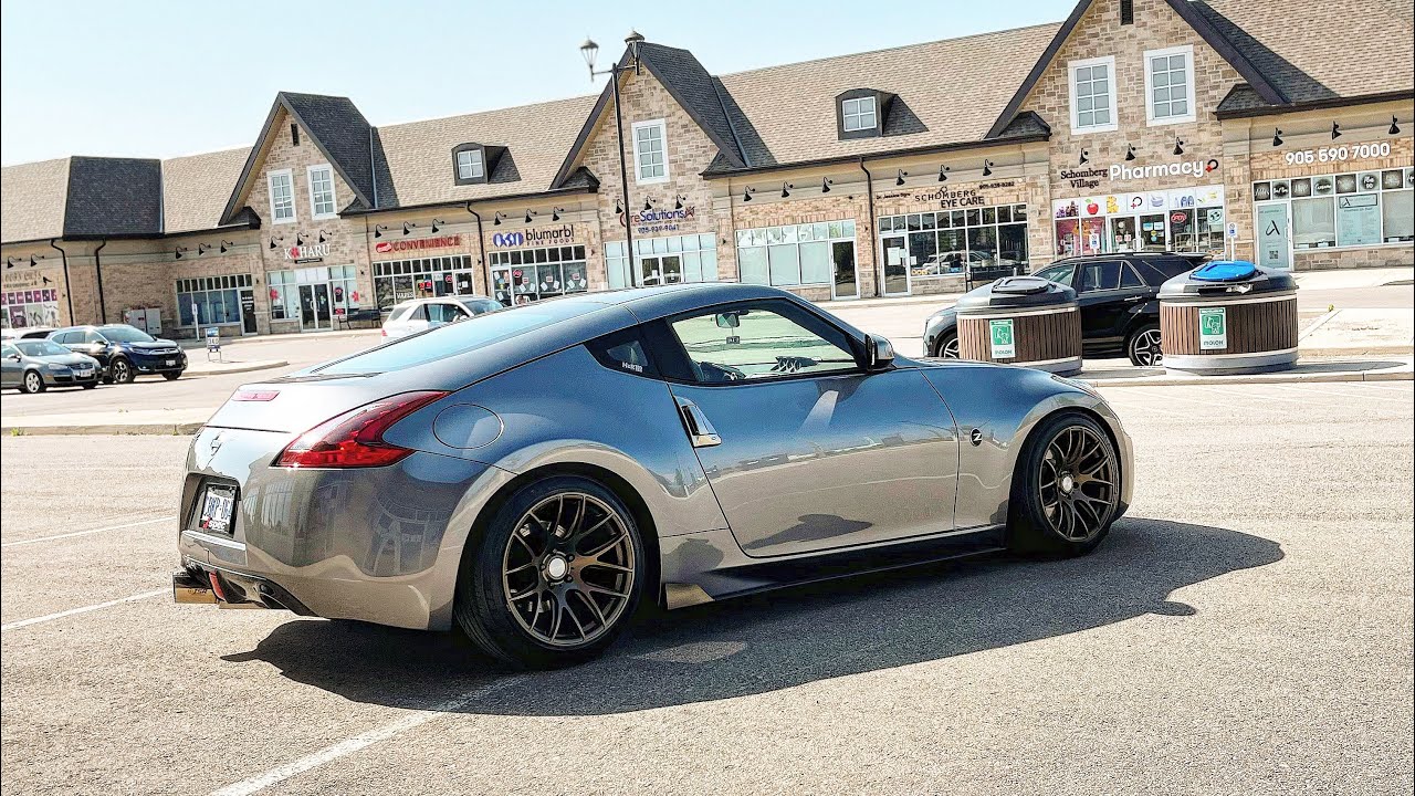 Nissan 370z walk around / 300 subs!! - YouTube