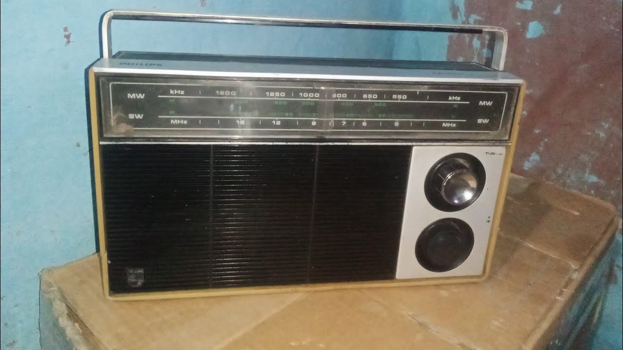 Philips prince Deluxe 4RL346 full review 1st radio 1980s prince Deluxe ...
