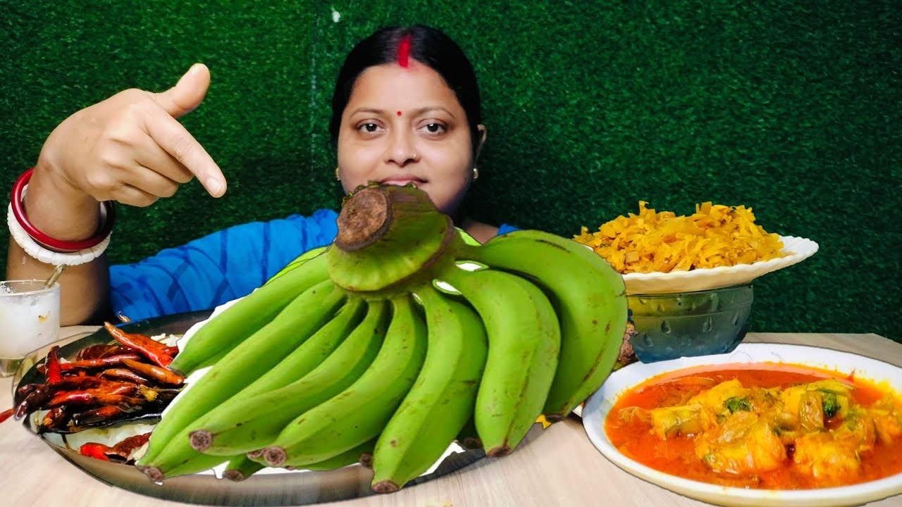 ASMAR EATING RICE SPICY CHILLI 🌶️ RAW BANANA 🍌 VORTA AND SPICY 🔥 LOTE ...