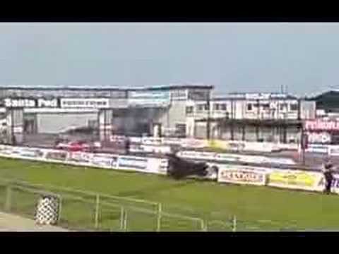 Red Victor 1 Performance Vauxhall 2008 - YouTube