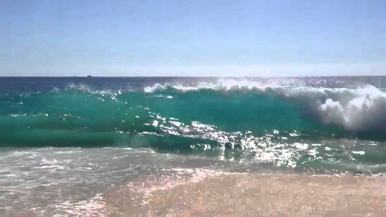 Cabo San Lucas shorebreak wave - YouTube