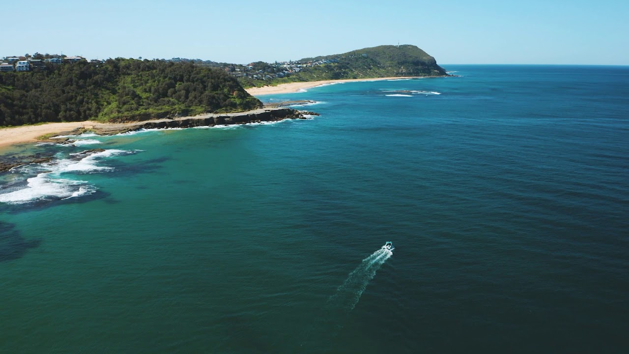 Spoon Bay and Forresters Beach on the Central Coast NSW Australia ...