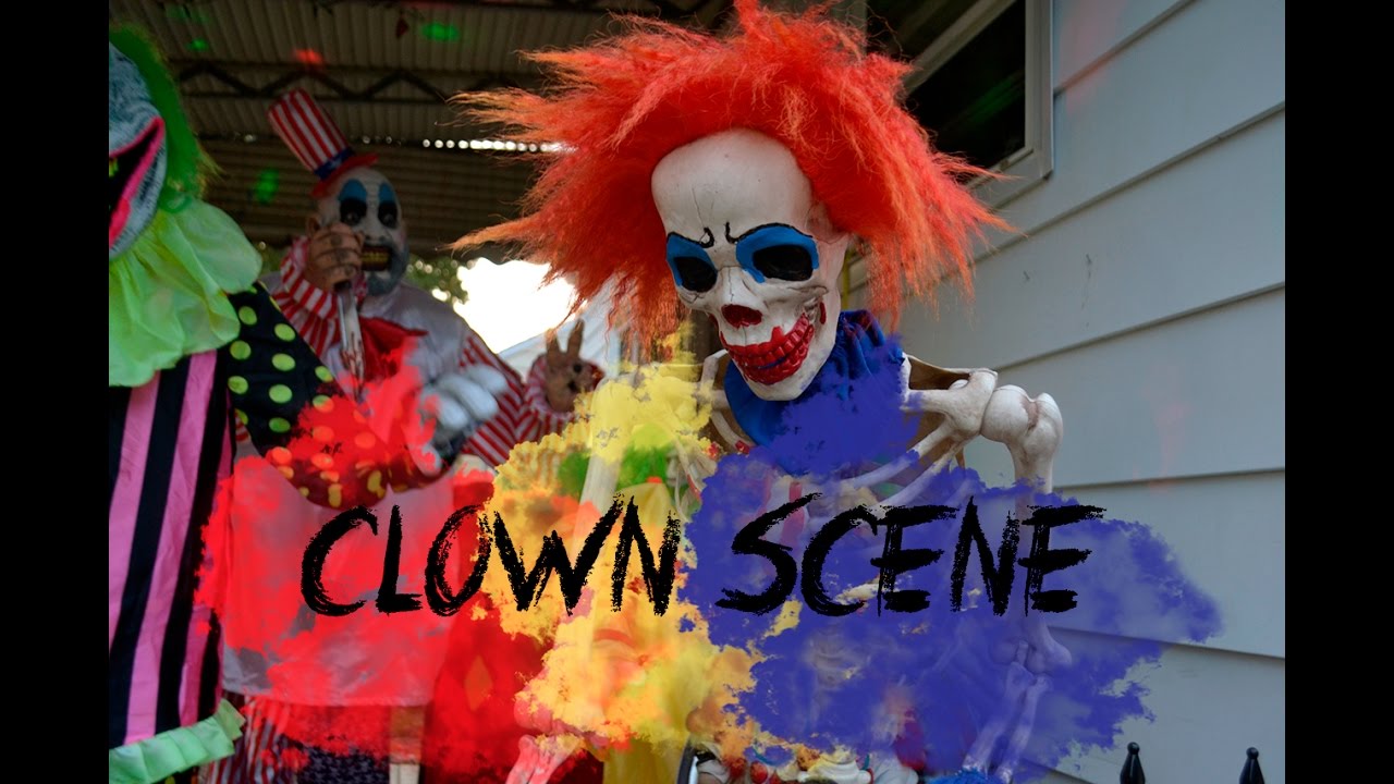 Halloween 2016 | Clown Scene With Light - YouTube