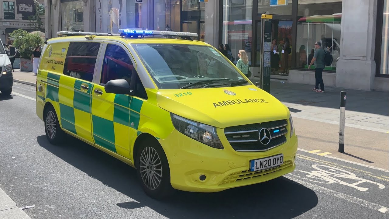 LAS Tactical Response Unit responding through Oxford Street. - YouTube