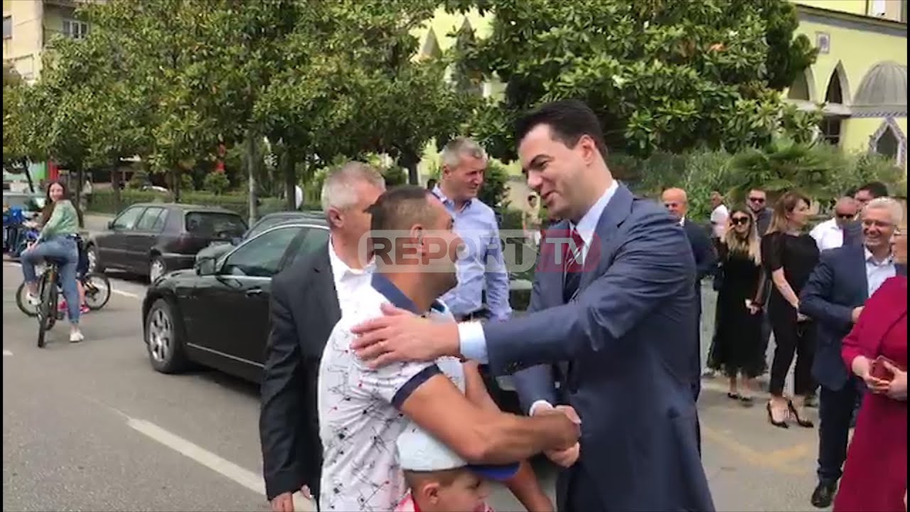 Basha në Shkodër për Bajram: Qoftë ogur i mirë! Përqafime dhe ...