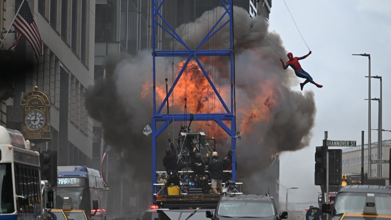 Spider-Man EXPLOSION FILMING SWINGING Scene Brand New Day - YouTube