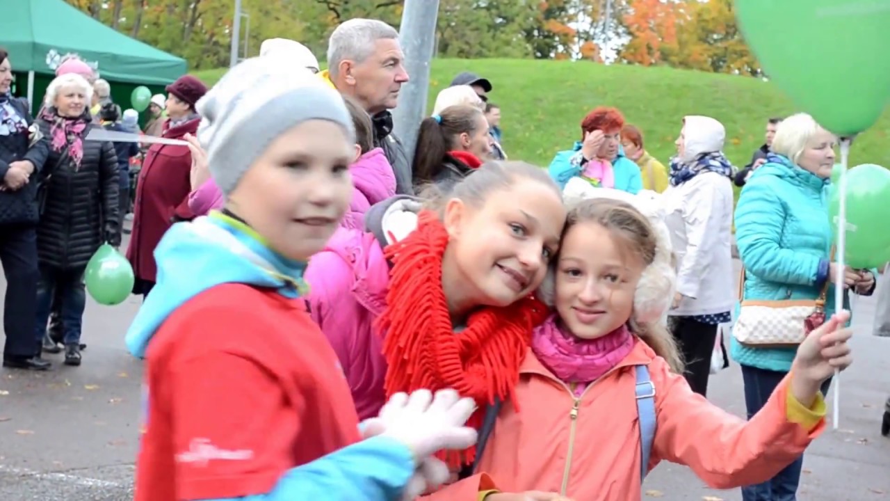 Праздник в Йыхви - закладка краеугольного камня Pargikeskus. - YouTube