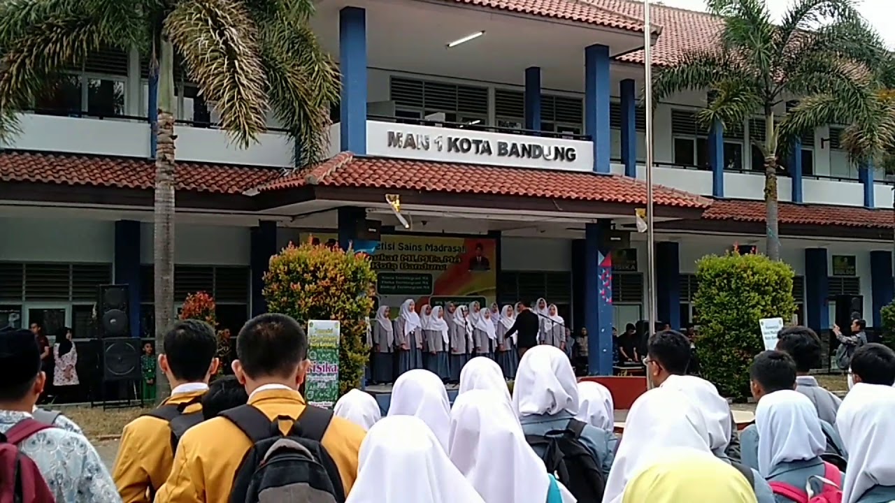 TERHARU!!! PADUAN SUARA MA AL-INAYAH DI ACARA KSM MAN 1 KOTA BANDUNG ...