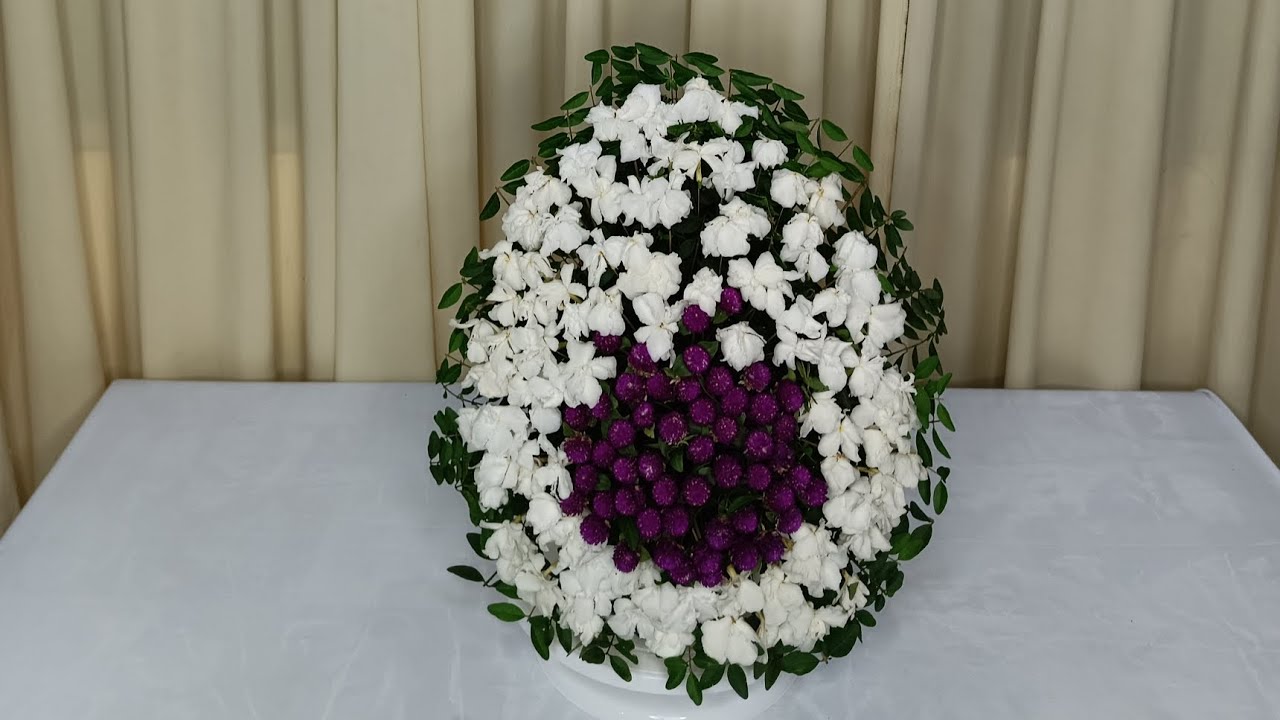 oval-shape Flower Arrangement - YouTube