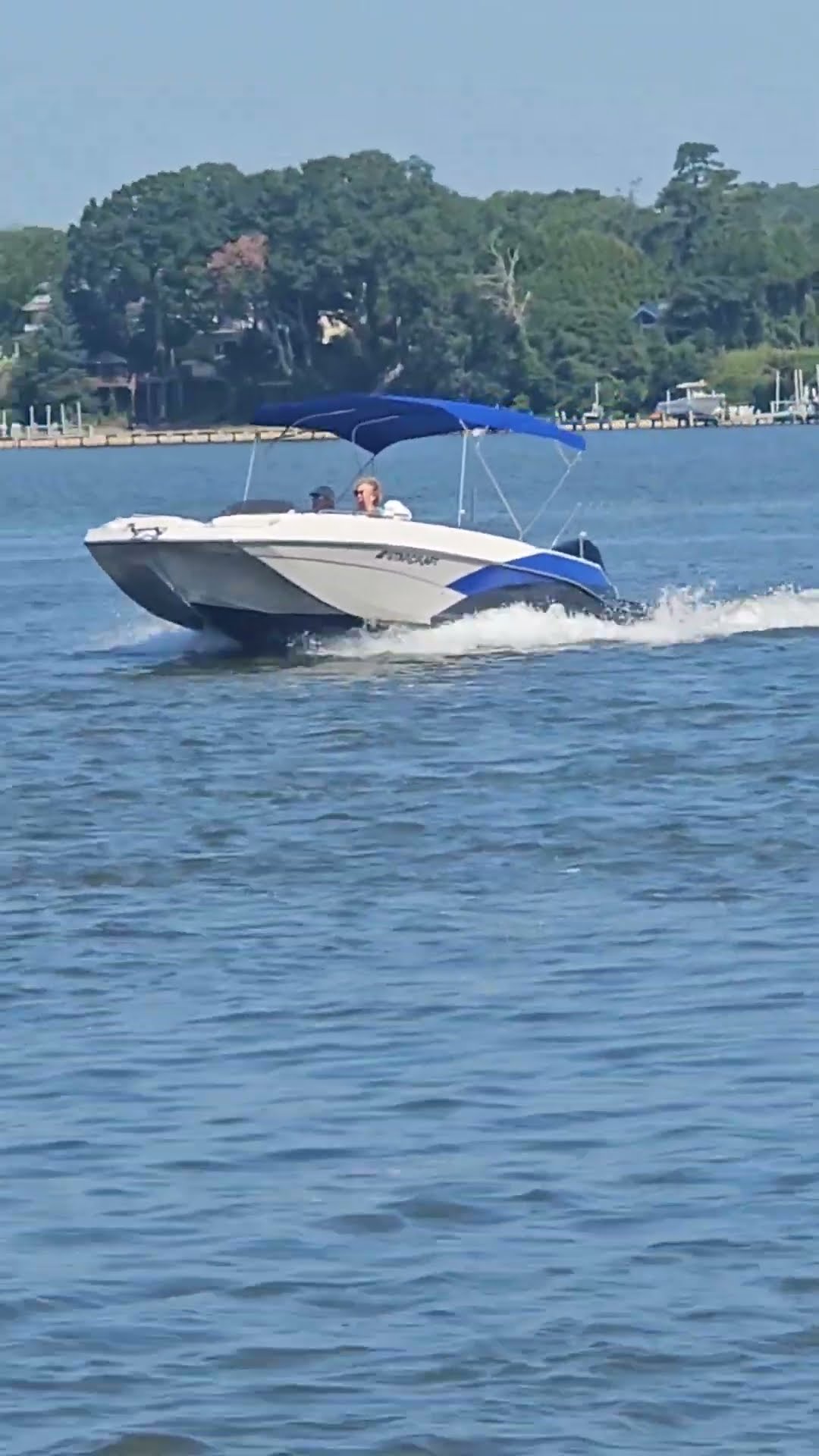 Starcraft Tri-Hull Is Kind Of Snazzy - YouTube