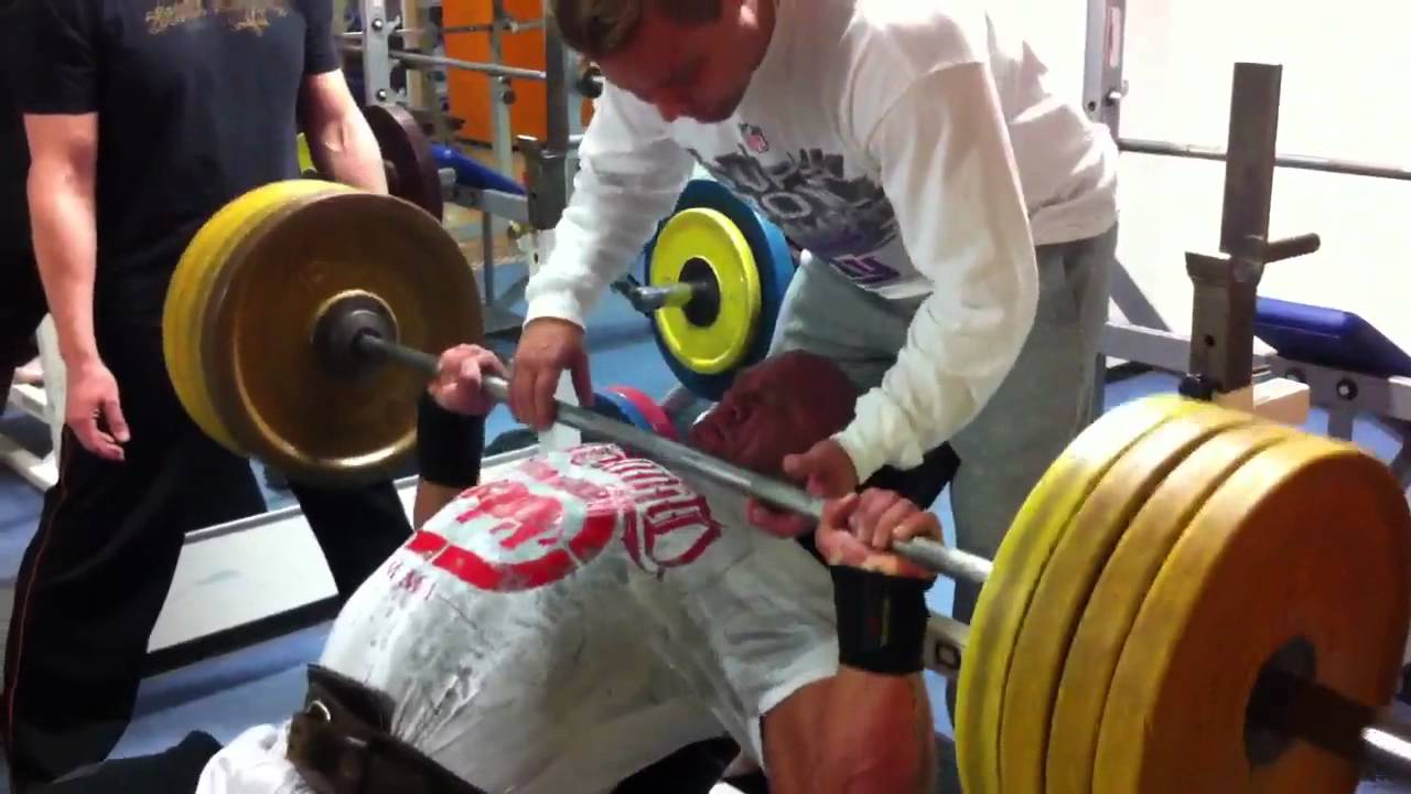 Jari Bull Mentula incline press - YouTube