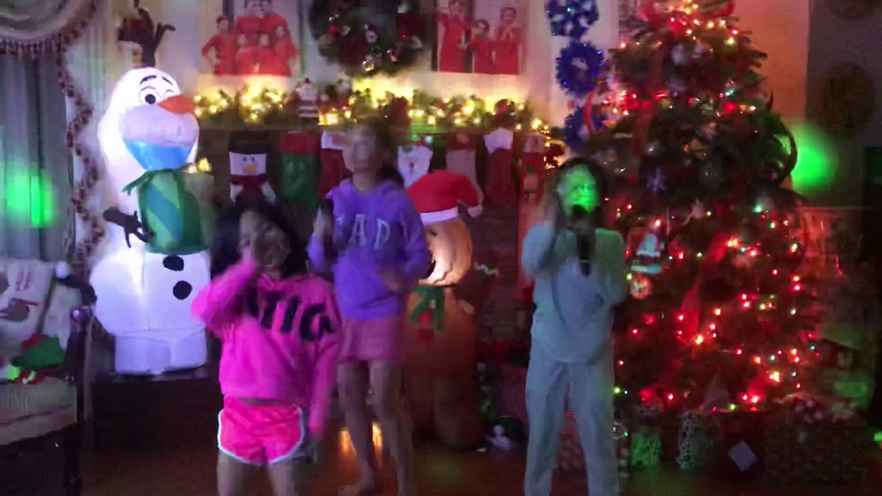 Ngay xuan Long Phung sum vay dance - YouTube