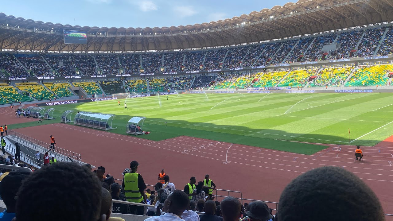 Uko muri Stade Amahoro hameze mbere y’umukino wa APR na POLICE - YouTube