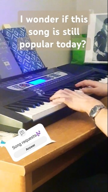 Quick! Can You Hum the Famous Song from Amélie?" - YouTube