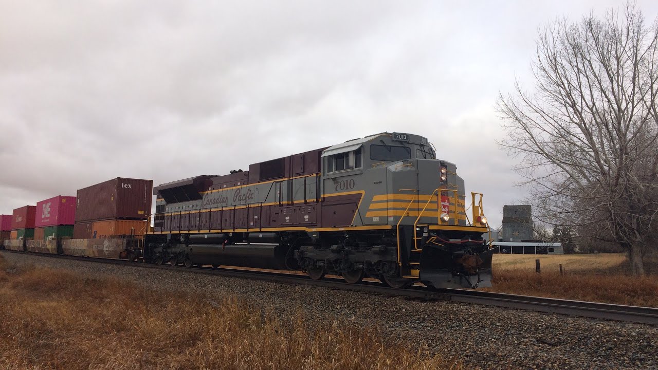 CP HERITAGE UNIT 7010!!! CP 100 (Intermodal) East at Indus,Alberta ...