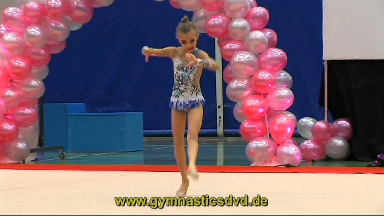 Isabell Werner (GER) - Brussels Cup 2016 - Minis 2007 - 01 - YouTube
