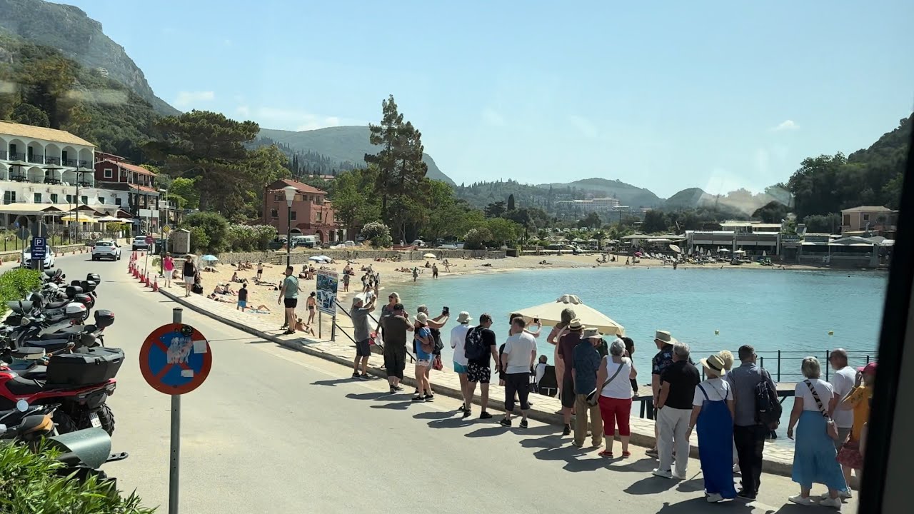 Corfu Green Bus , paleiokastritsa to Corfu Town , only €5 euros return ...