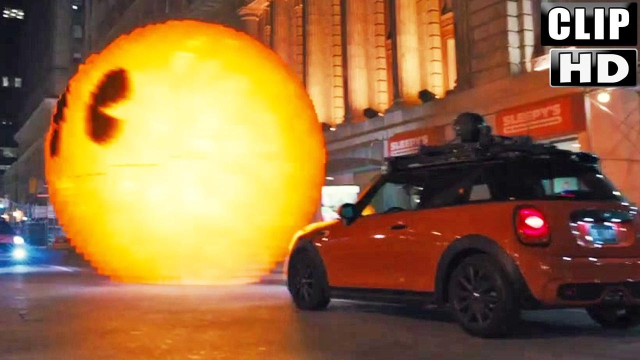 PIXELS Clip "Persiguiendo a Pac-Man" Español - YouTube