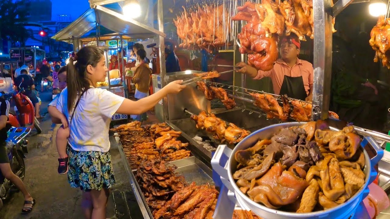 Amazing Cambodian street food at Night, Fast & Easy Yummy Roasted Duck ...