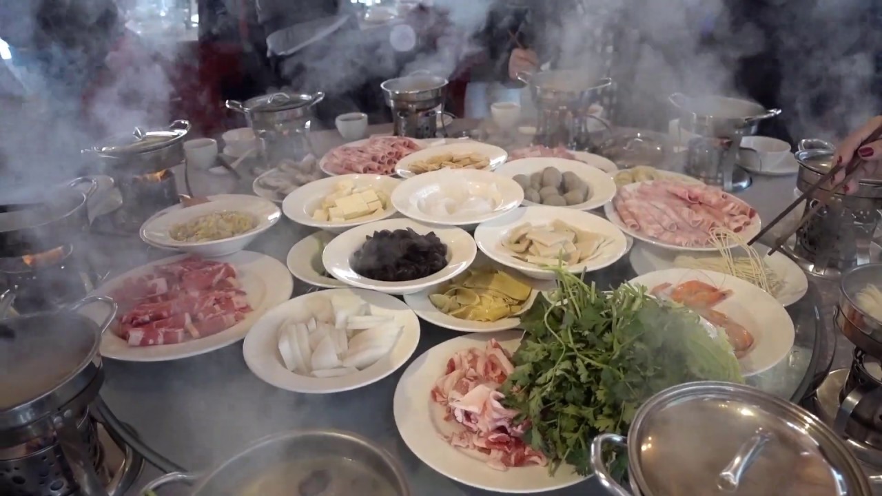 WINTER CHINA ITINERARY: Harbin Ice Palace Hotpot & Theater Day 1 (1/3 ...