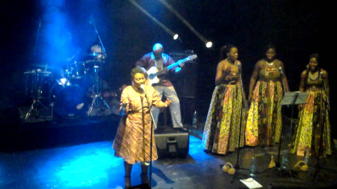 Coco Mbassi -IFC de Douala - YouTube
