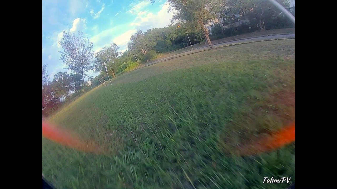 Flying the track in HD - FPV Drone Racing - YouTube