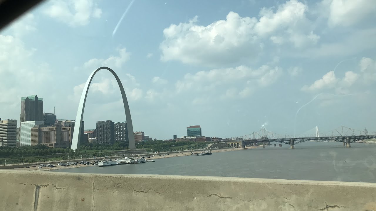 GATEWAY ARCH MONUMENT IN ST.LOUIS MISSOURI USA. - YouTube