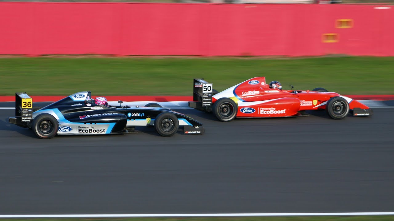 Formula 4 Silverstone 2021 race start - YouTube