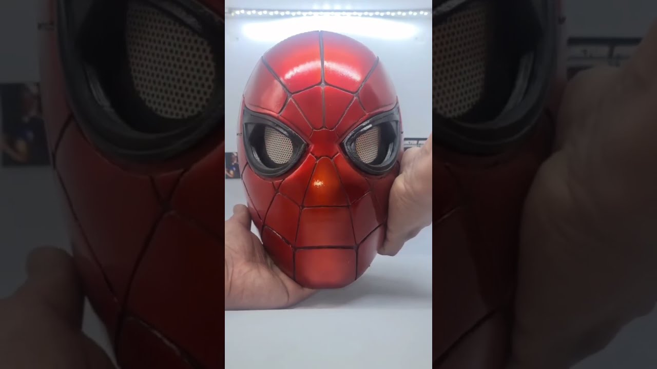 3D printed Iron Spider helmet with moving / motorized eye mechanism ...