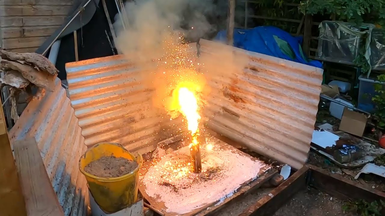 thermite vs glue, paint and glass - YouTube