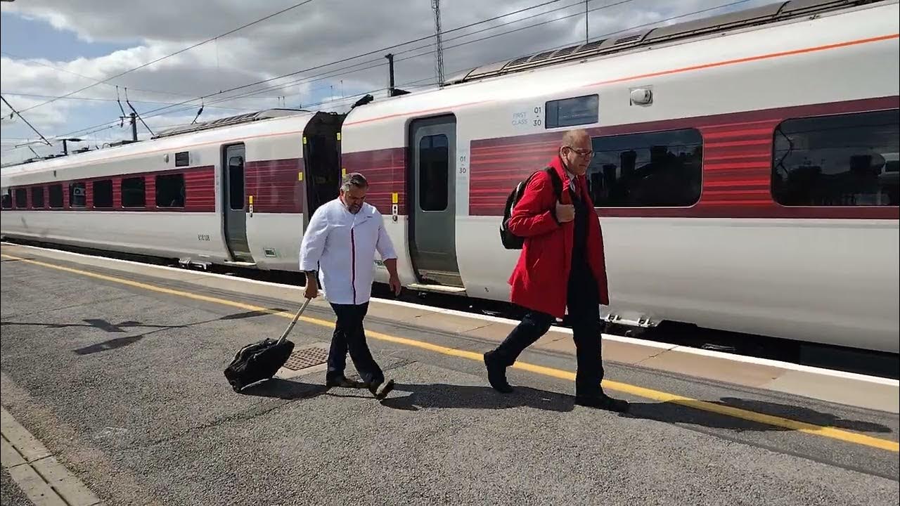 LNER Azuma Class 800 Arriving And Departing Doncaster - YouTube