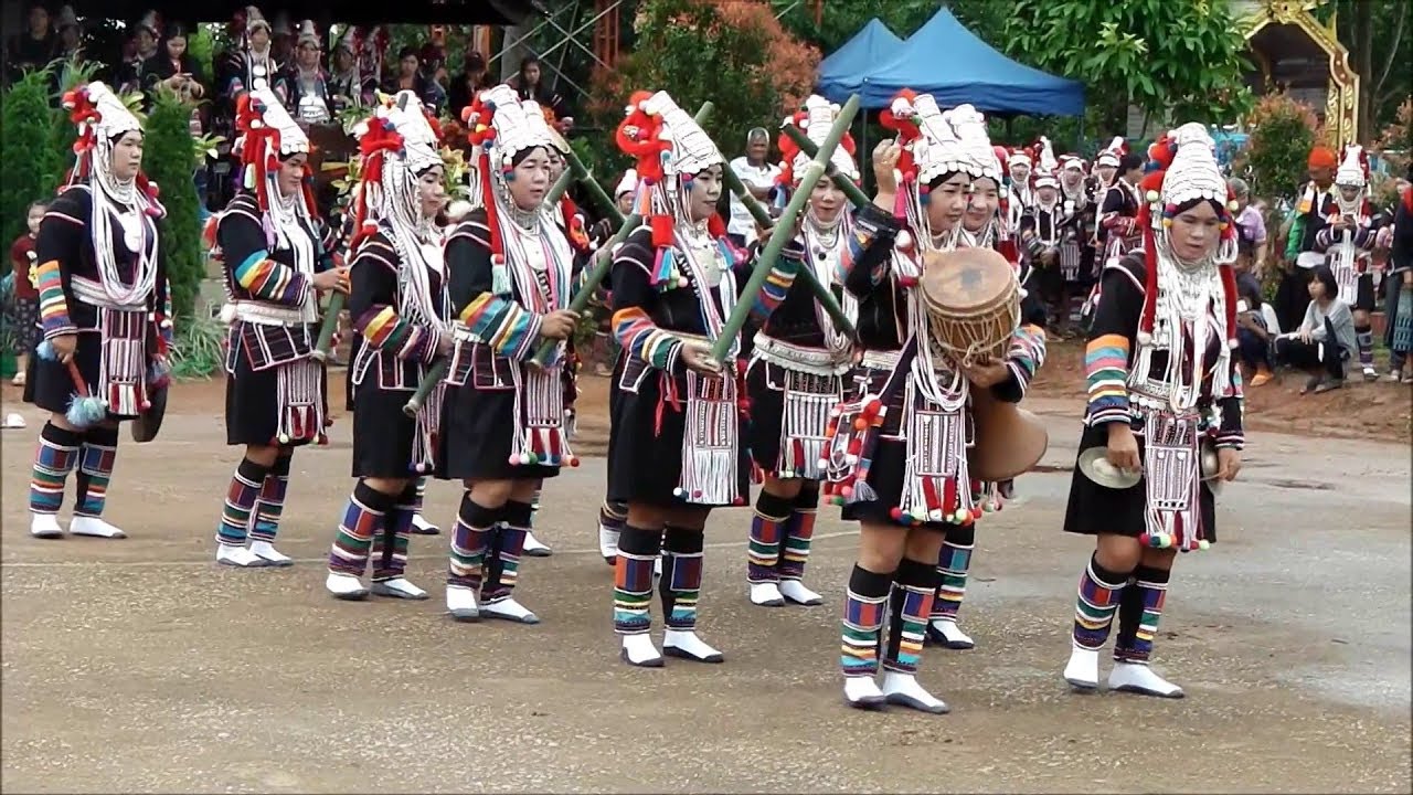 Akha dance "U Lo part-3 Traditional(from Akha Swing Festival 2017 ...