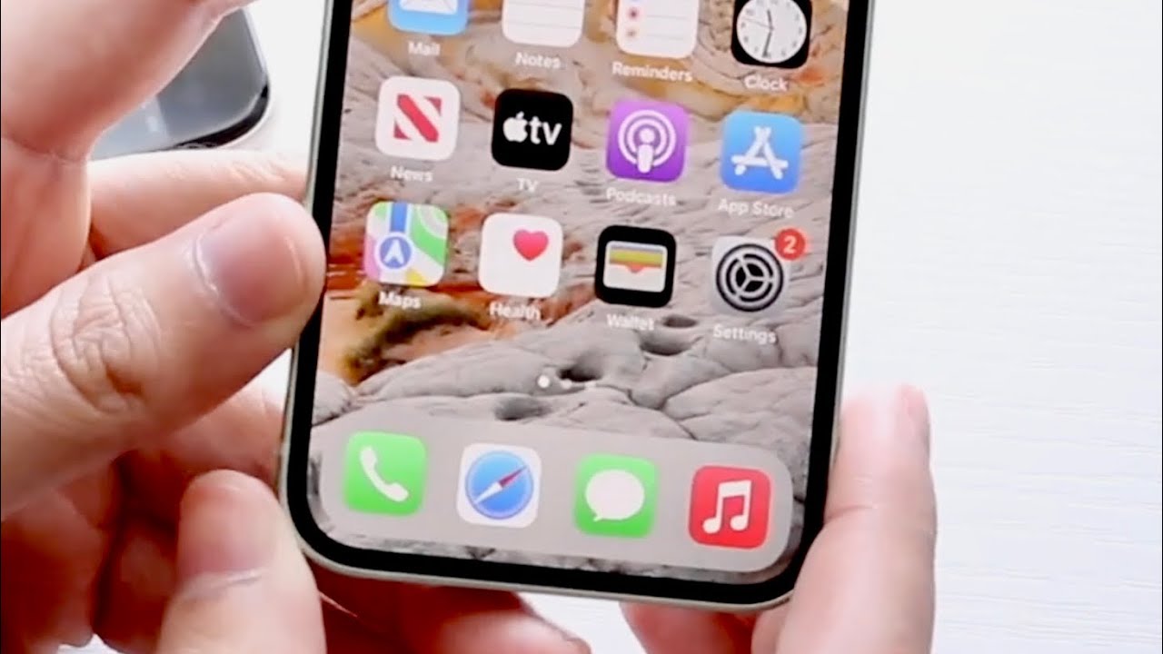 A Very Big iPhone Problem Is Here - YouTube