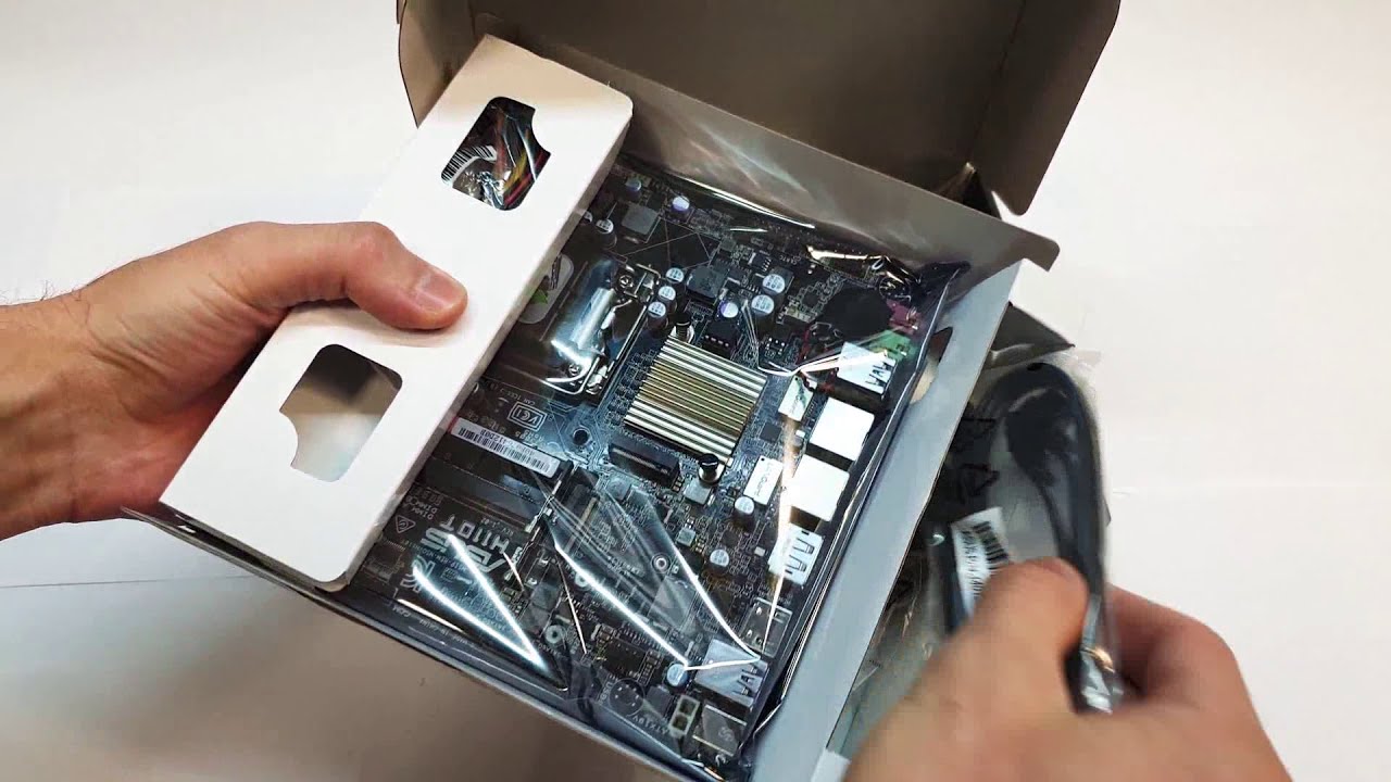 UNBOXING ASUS H110T MOTHERBOARD - YouTube