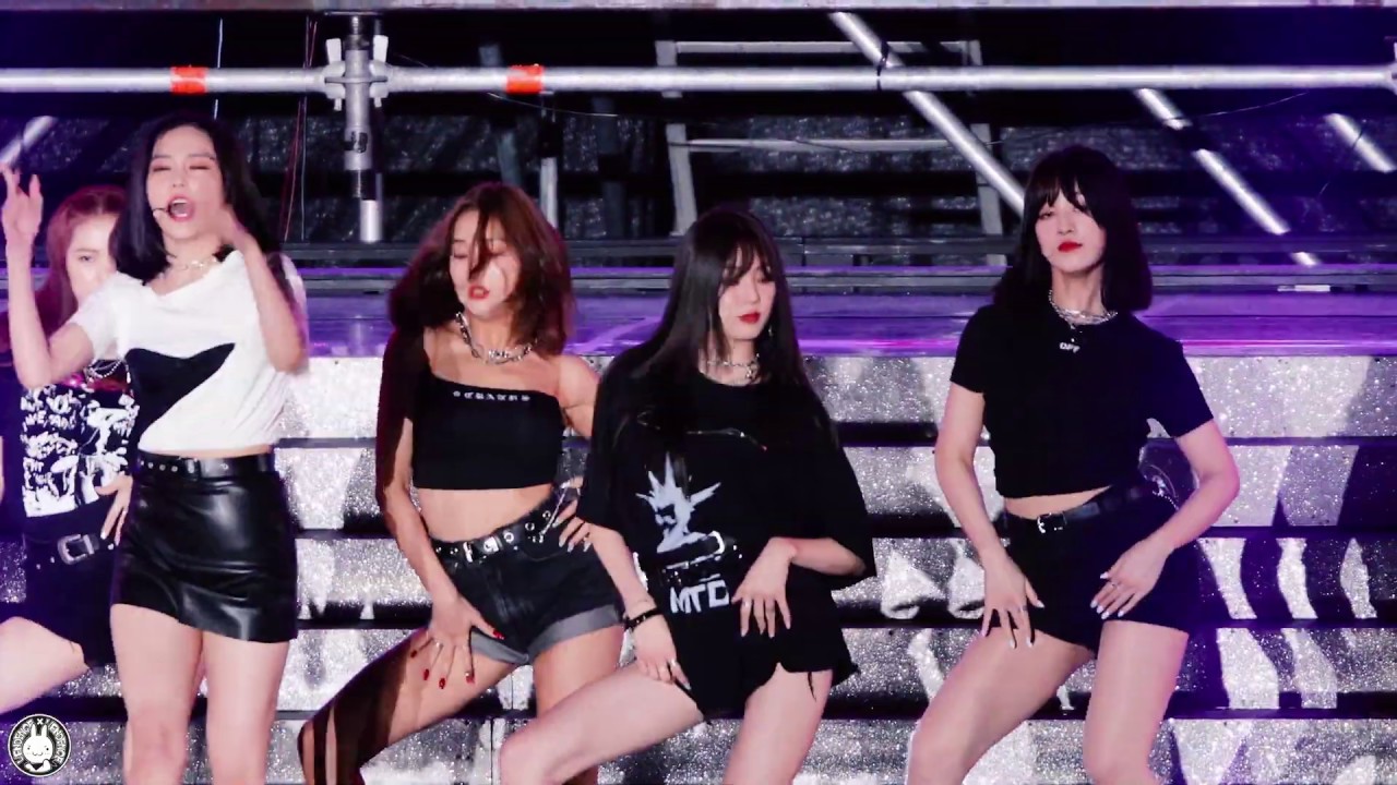 [4K] 190825 씨엘씨 권은빈 직캠 '도깨비' CLC(EUNBIN) Fancam @카프콘서트 By 벤뎅이 - YouTube
