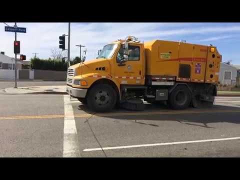 CLEANING THE STREETS OF LOS ANGELES - YouTube