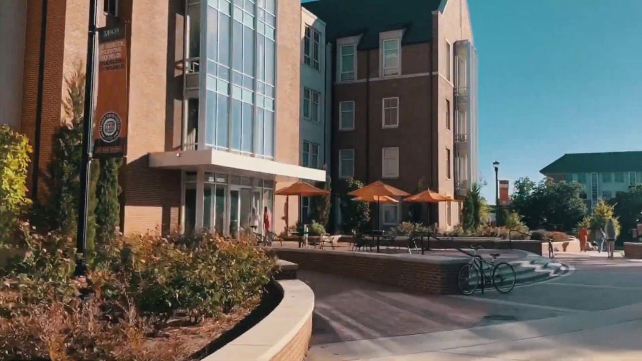 Freshman Residence Halls | Mercer University - YouTube