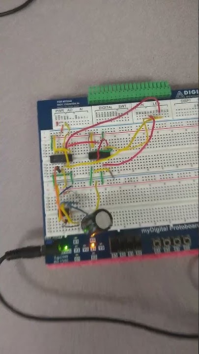 Binary counter with 555 timer - YouTube