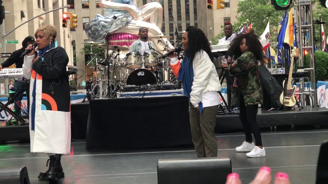 TLC rehearsal of "Way Back" on Today - YouTube