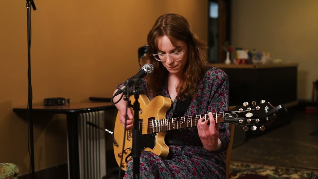 Megan Nash + The North Sound - Room 804 (Live) - YouTube