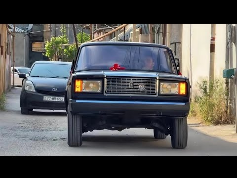 Alisan - Askın Vurduğu Yerde Cicekler Acar