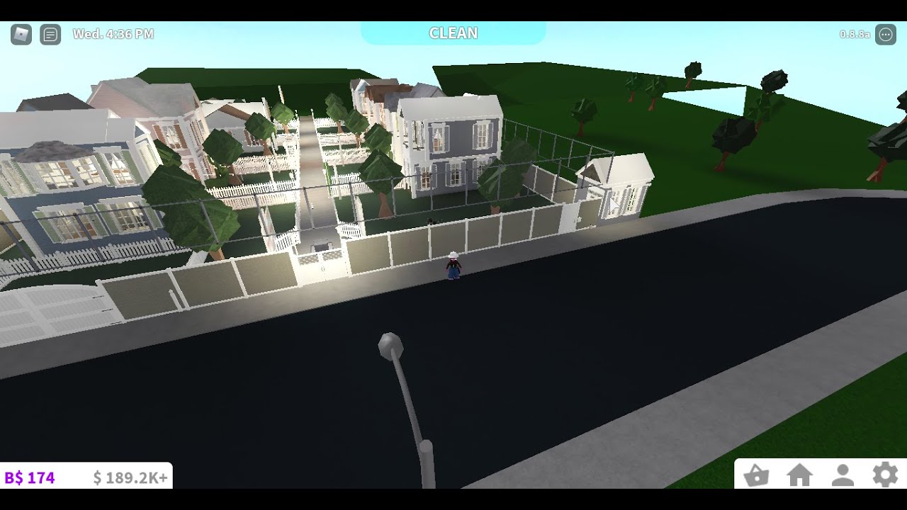 touring my town| Roblox Bloxburg♡♡ - YouTube
