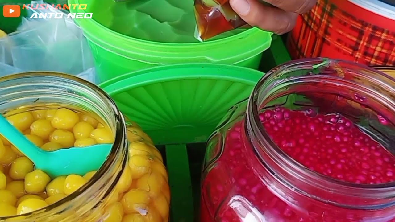 INDONESIA STREET FOODS MARROW ICE PORRIDGE es bubur sumsum - YouTube