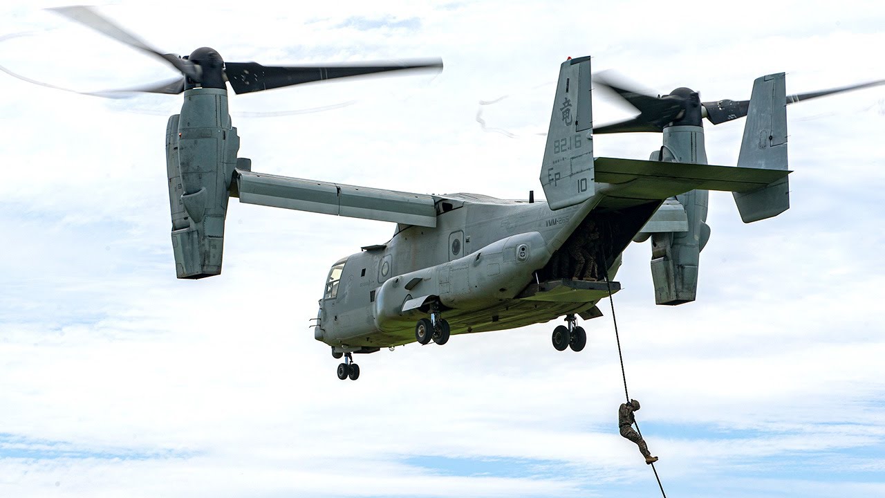 US Marine Corps Fast Roping Out Of Boeing V-22 Osprey - 2022 ...