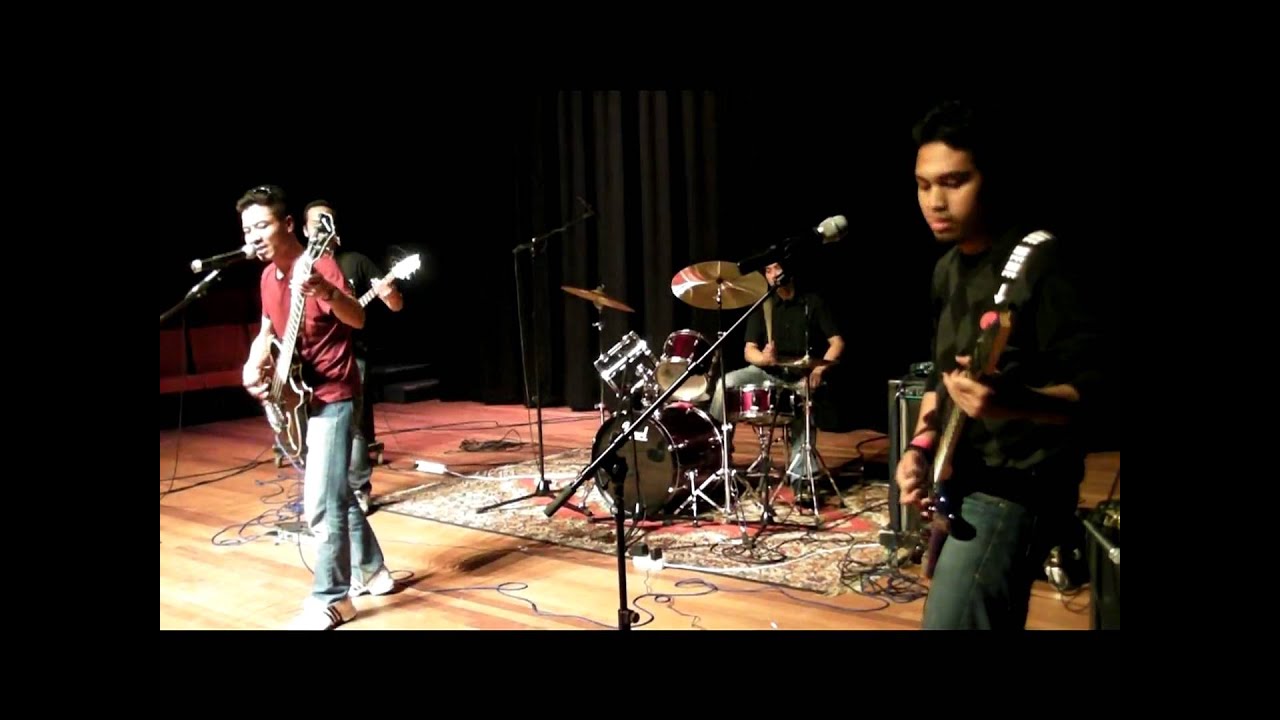 Biroe Band - Enter Sandman (Metallica) - YouTube