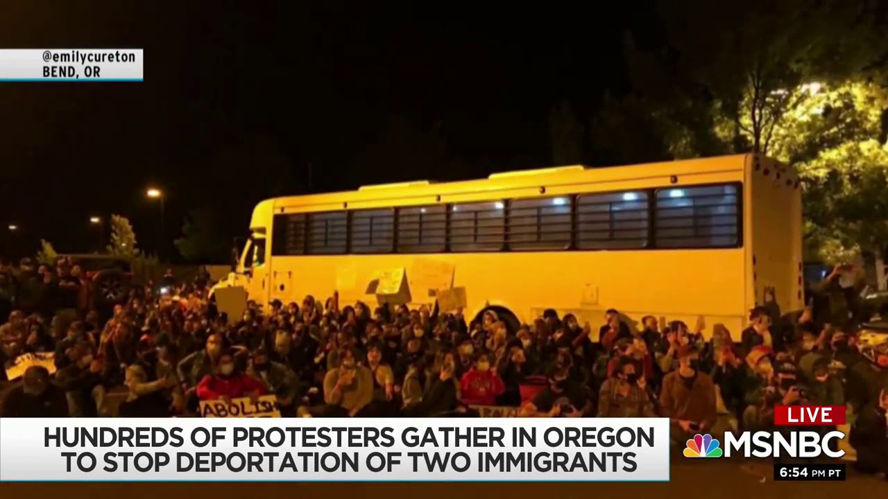 Rachel Maddow Show coverage of ICE actions in Bend - YouTube