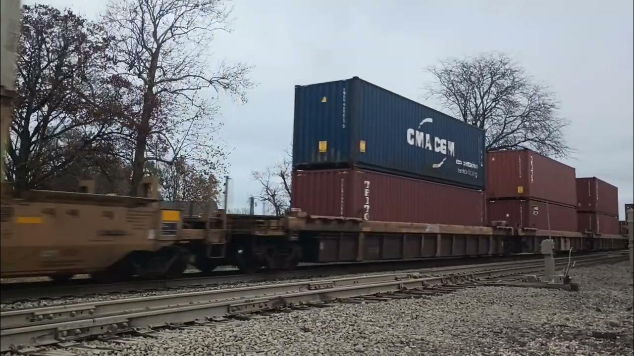 BNSF 6350 leads a long Intermodal through Coal City, IL - YouTube